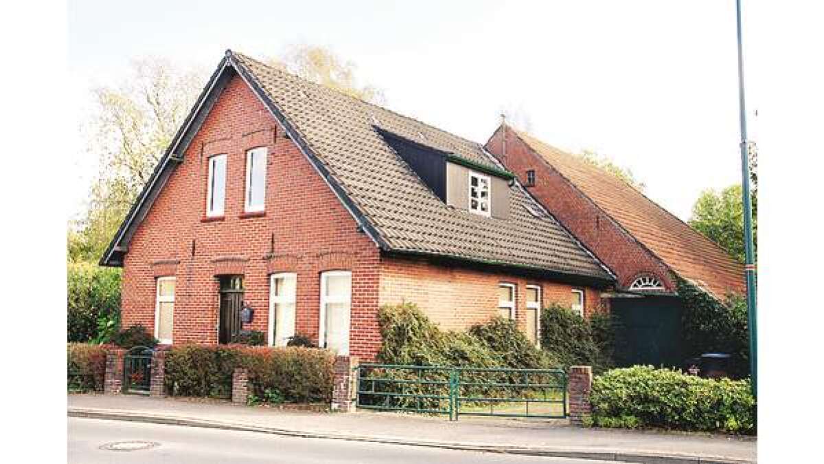 Abriss an der Hauptstraße: Sande erlebt „Déj&-vu“