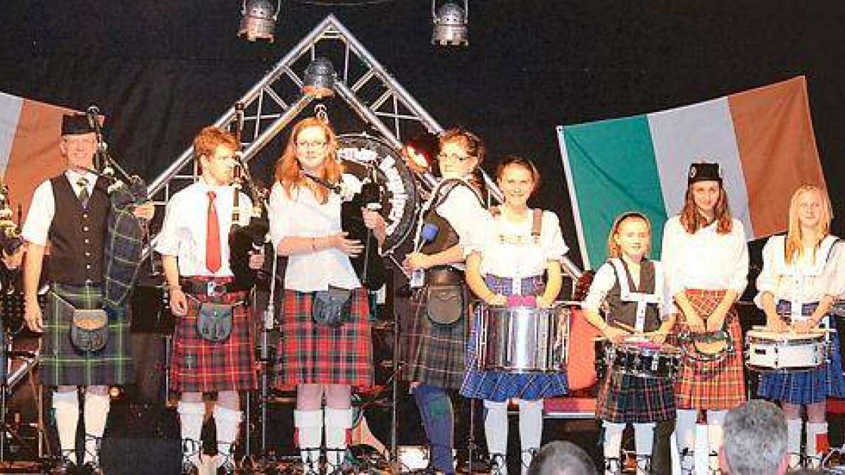 Dudelsack, Whisky und Folk