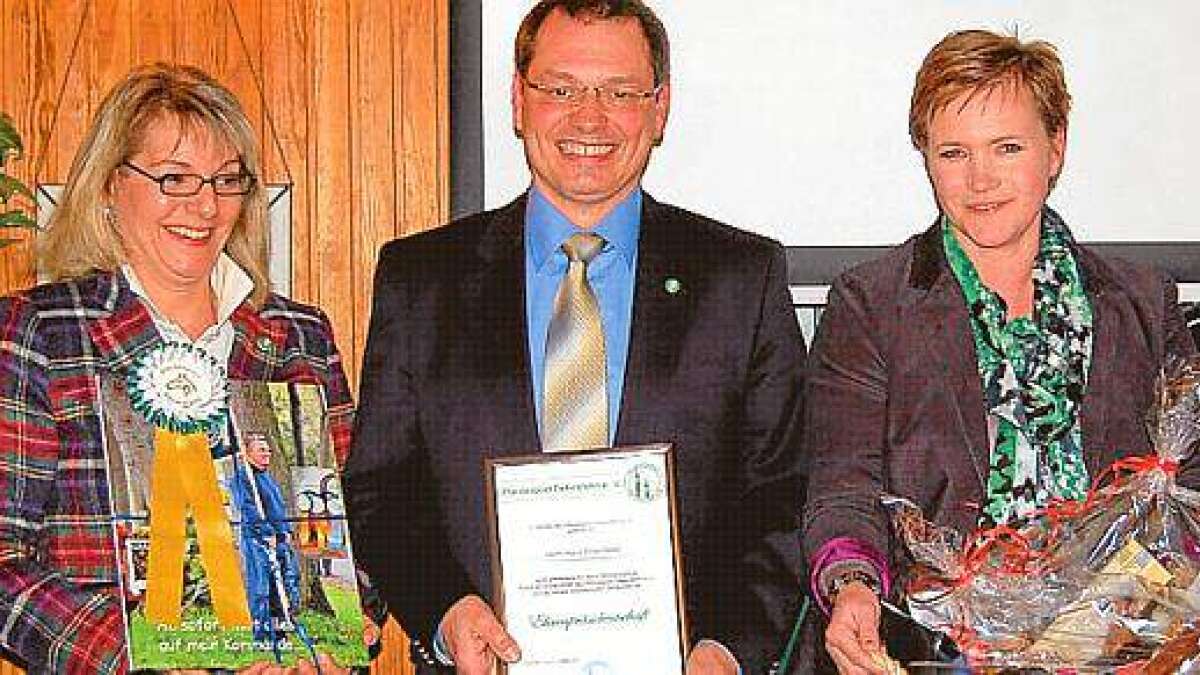 Scheidender Präsident führt Amt weiter