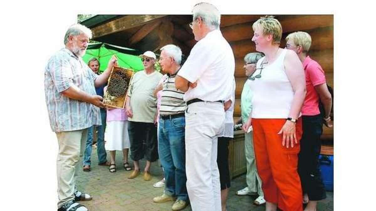 Beeindruckender Tag zwischen Waben und Labor