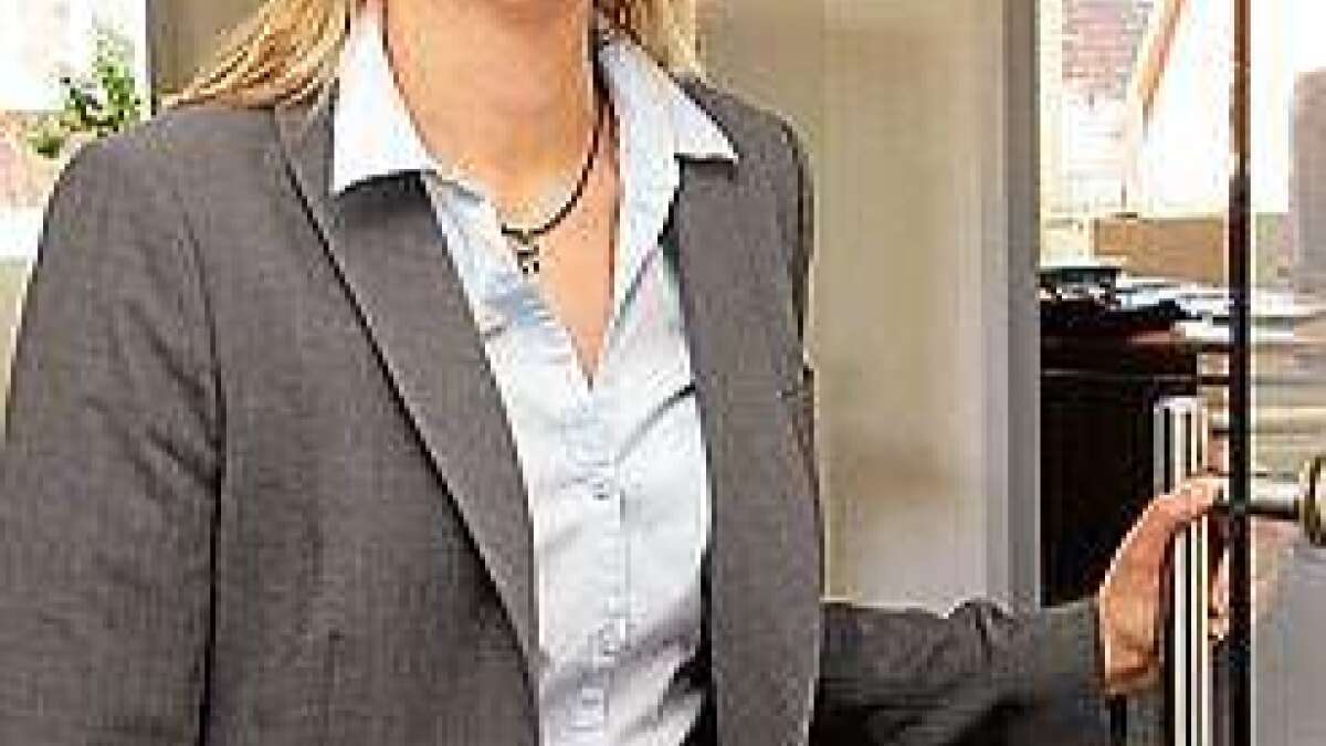 Regina Neuke tritt neues Amt an