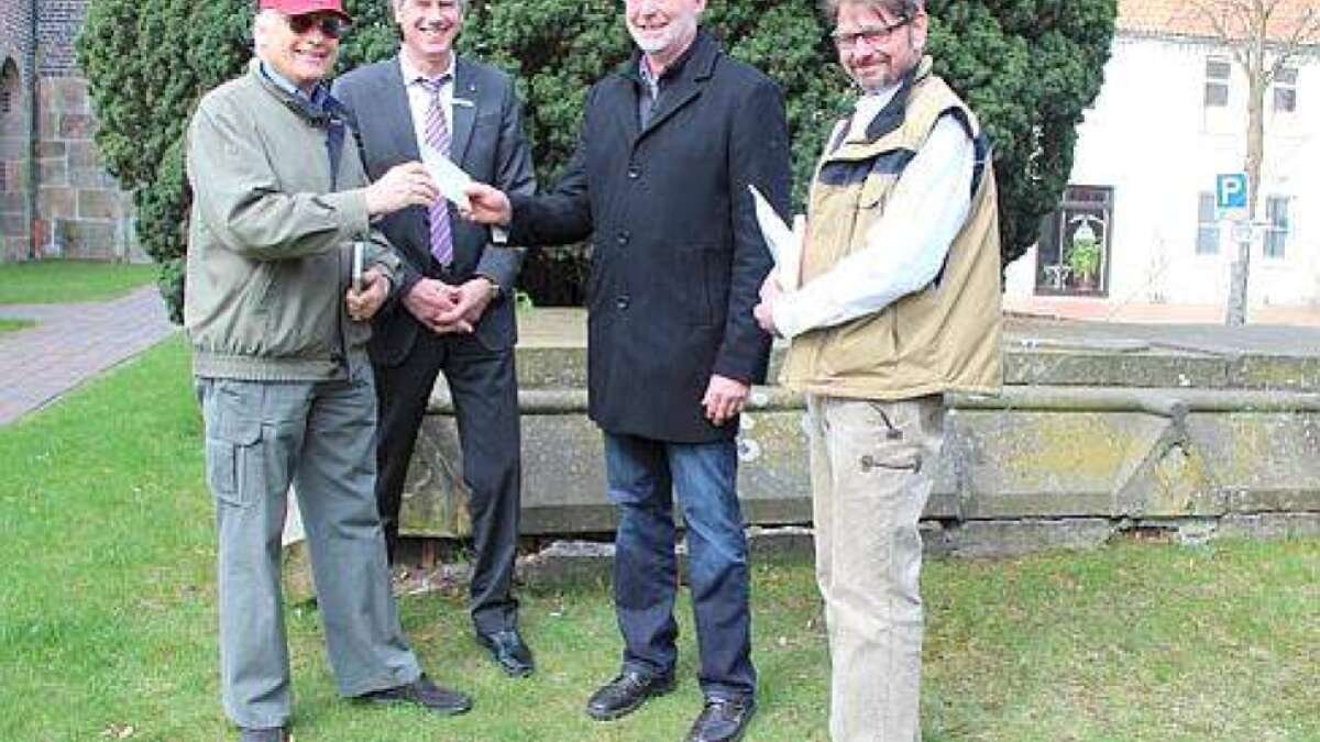 Geld aus Übersee für Grabmal