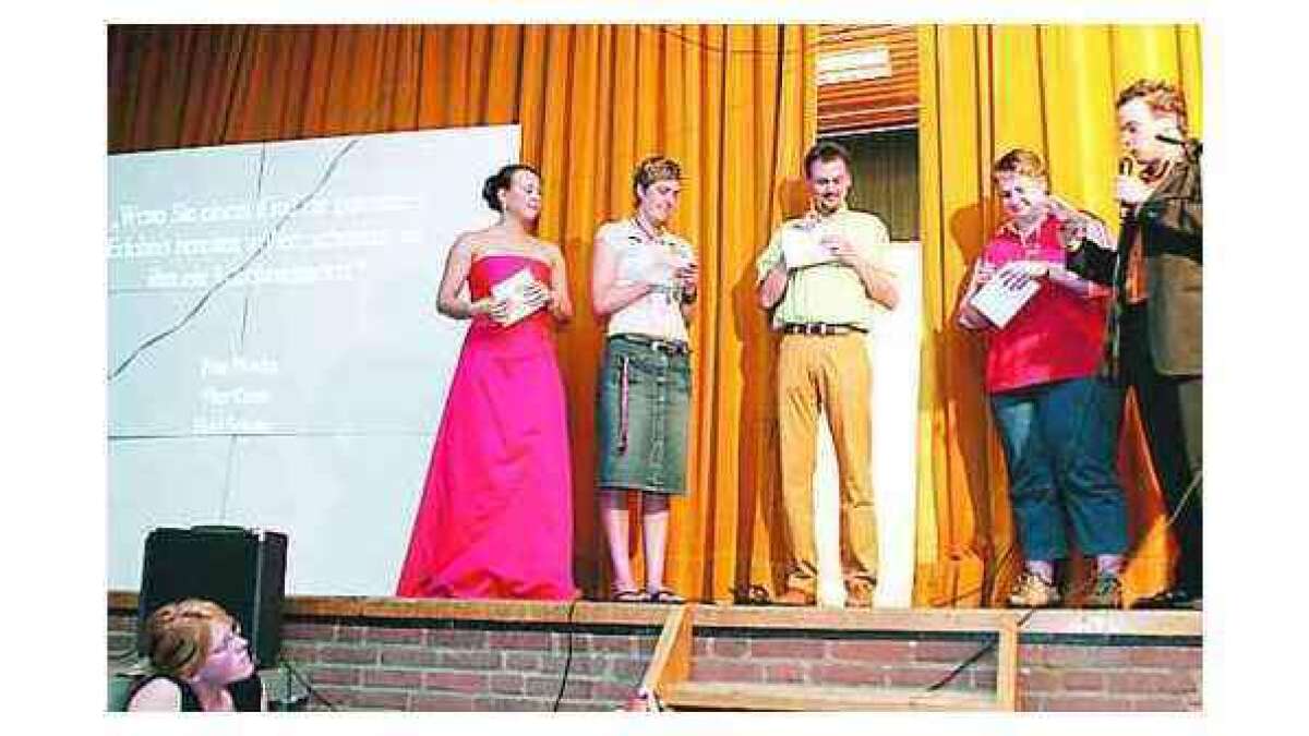 Seitenwechsel: Abiturienten prüfen Lehrer