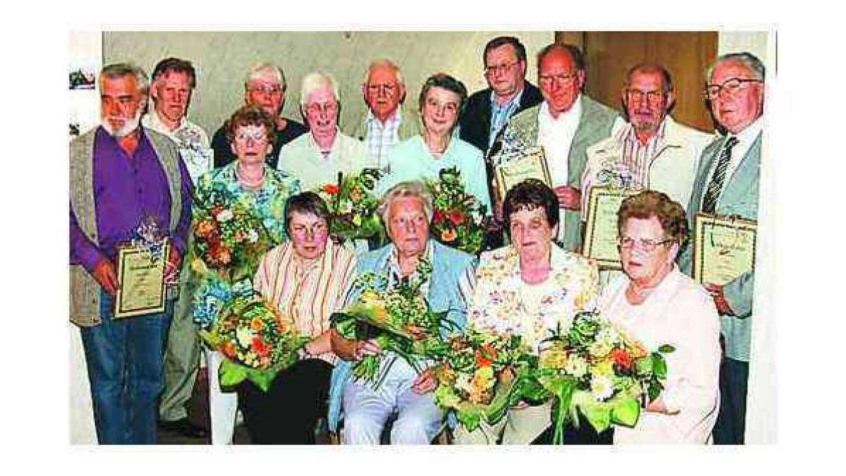 Heimatverein Altenesch ehrt langjährige Mitglieder