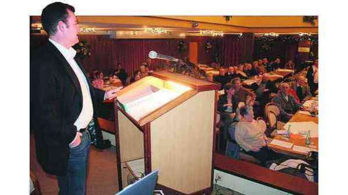 Mediziner wollen sich wehren VersammlungÄrzteforum informiert über ...