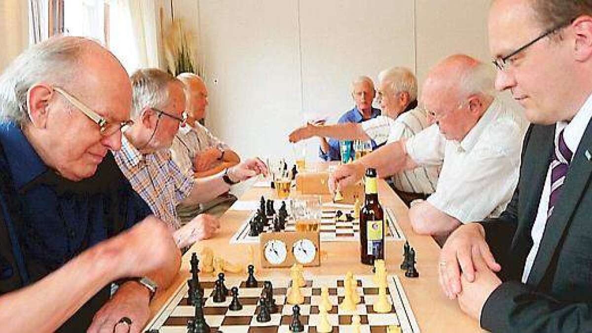 Erfahrener Stratege prägt Senioren-Schach