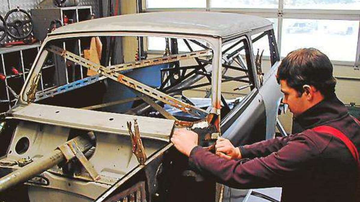 „Mini Mengers“ aus Oldenburg entwickelt und baut klassische Minis