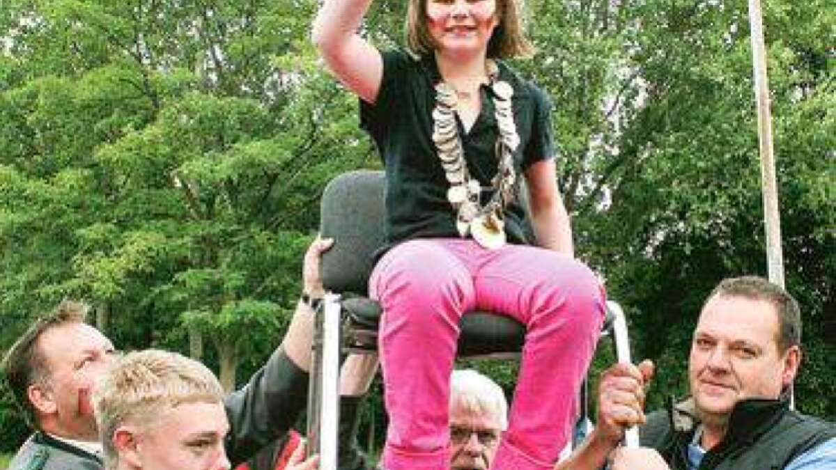 Neue Königin besteigt Thron