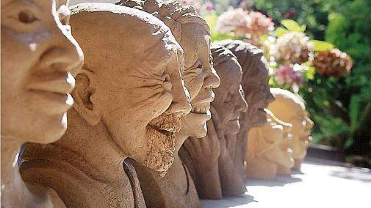 Figuren und Köpfe aus Ton modellieren