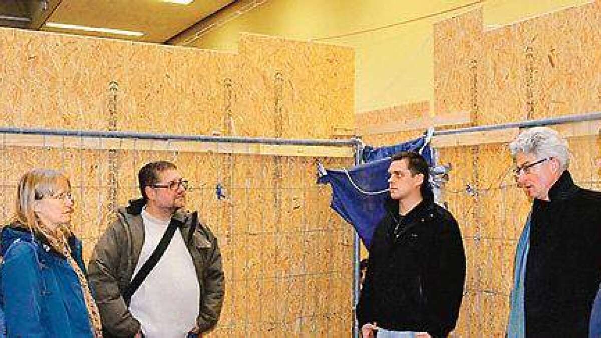 Landkreis will Sporthalle schnell räumen