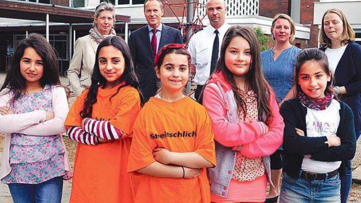 Mädchen geben Zoff auf dem Schulhof keine Chance