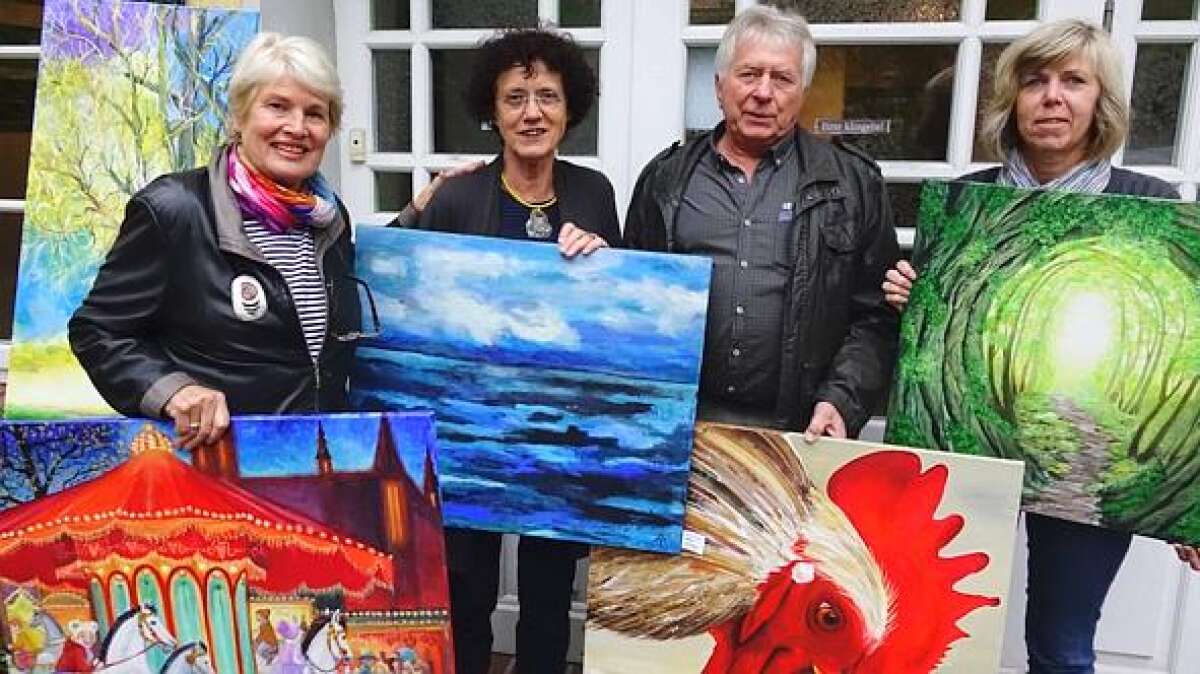 Bilder zeigen farbenfrohe Heimat