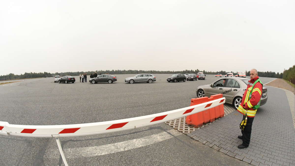 Fahrsicherheitstraining auf der Teststrecke in Papenburg