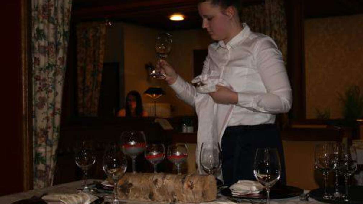 Der Nachwuchs deckt den Tisch