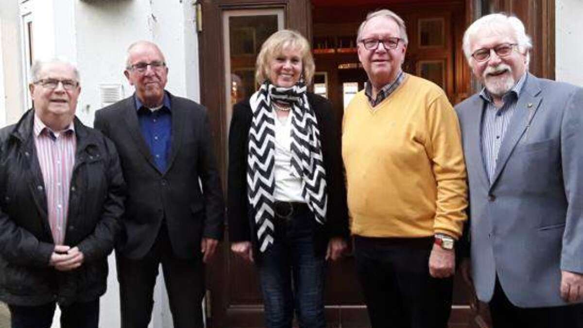 Vorstand und Prüfungsbeste