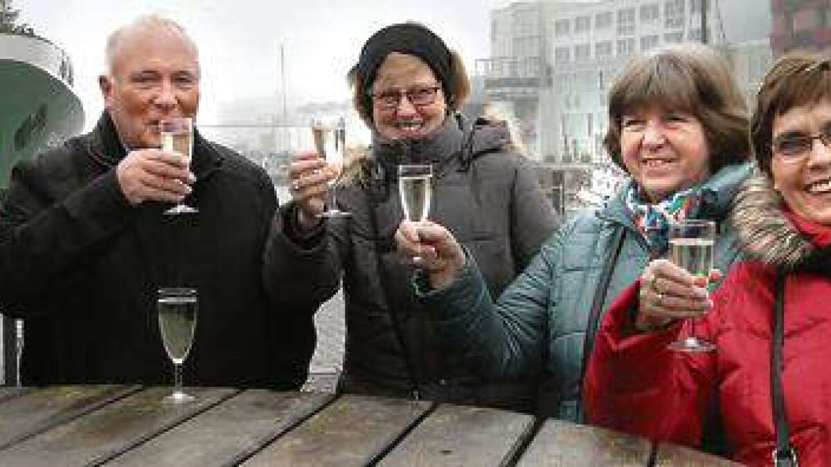 Prost: 2019 kostenlose Gläser Sekt