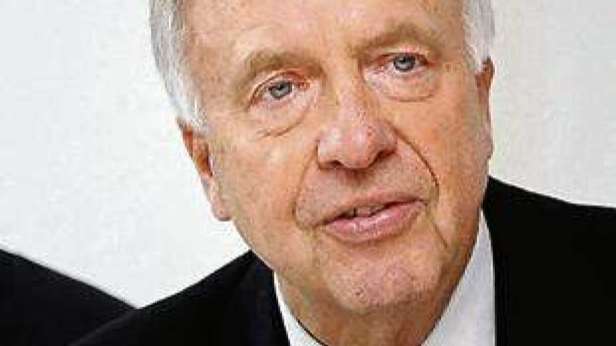 Senatsmedaille für Bernd Neumann