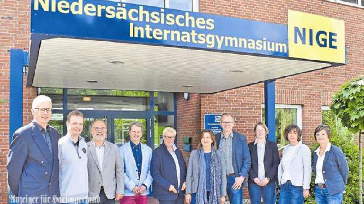 Schulleiter treffen sich in Esens zur 'Inselkonferenz'