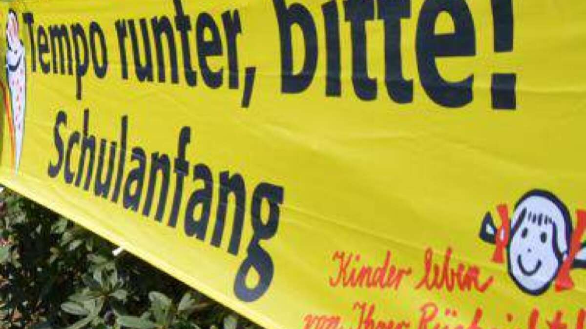 Achtung, bitte langsam fahren!