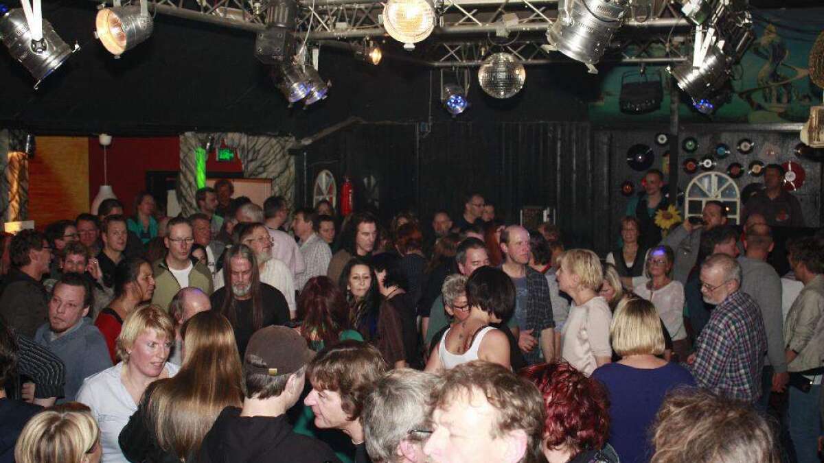 Revival-Party im und#132;Tunisund#147; in Marx