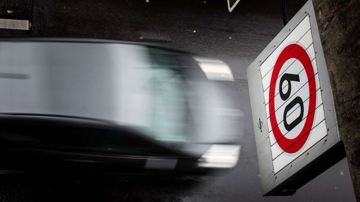 Tempolimit für Neuengländer Straße?