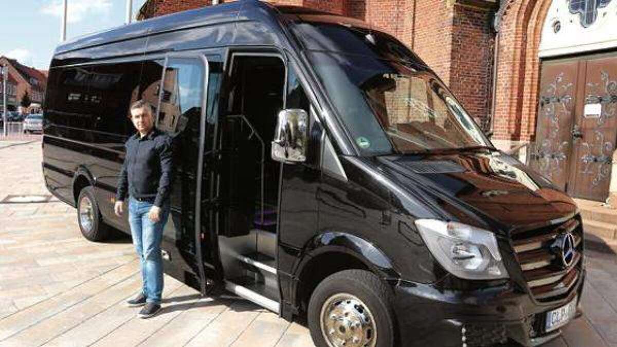 Partybus Friesoythe - "Deluxe Party Bus" von Andre Geist