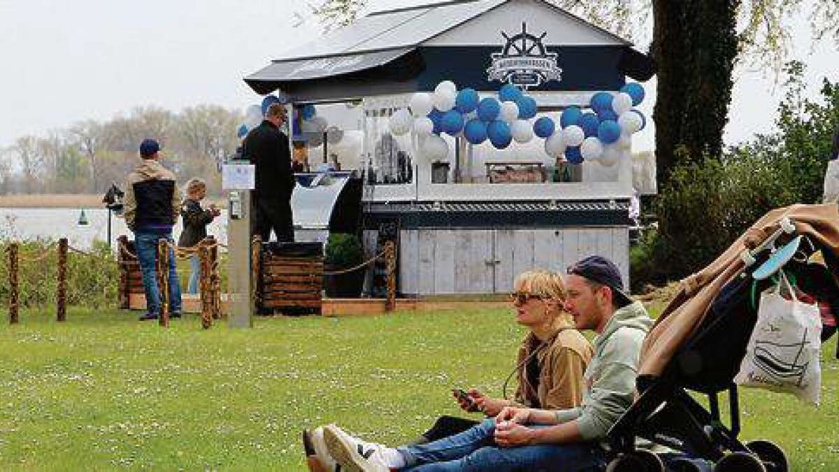 Gelungener Start mit Kiosk und Eisbude
