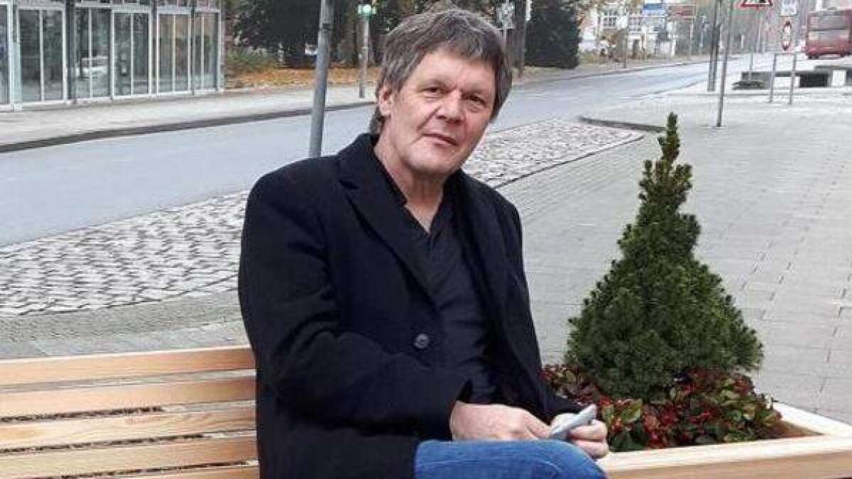 Michael Diers unterzeichnet neuen Vertrag