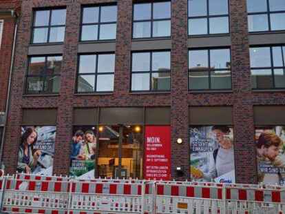 Lieferengpass: Combi eröffnet erst einen Monat später