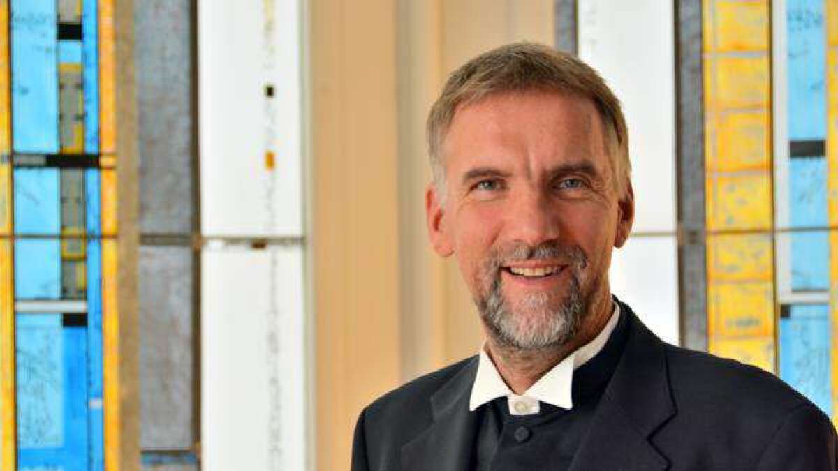 Pastor Jan Janssen nimmt Arbeit auf