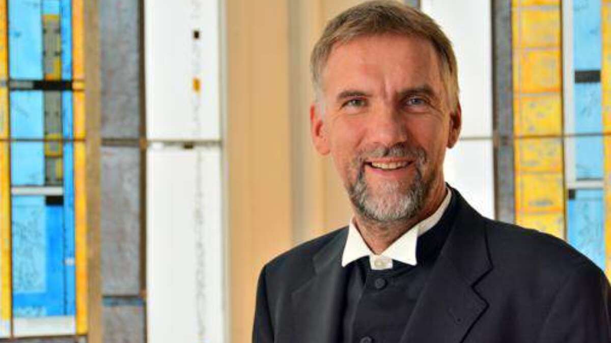 Pastor Jan Janssen nimmt Arbeit auf