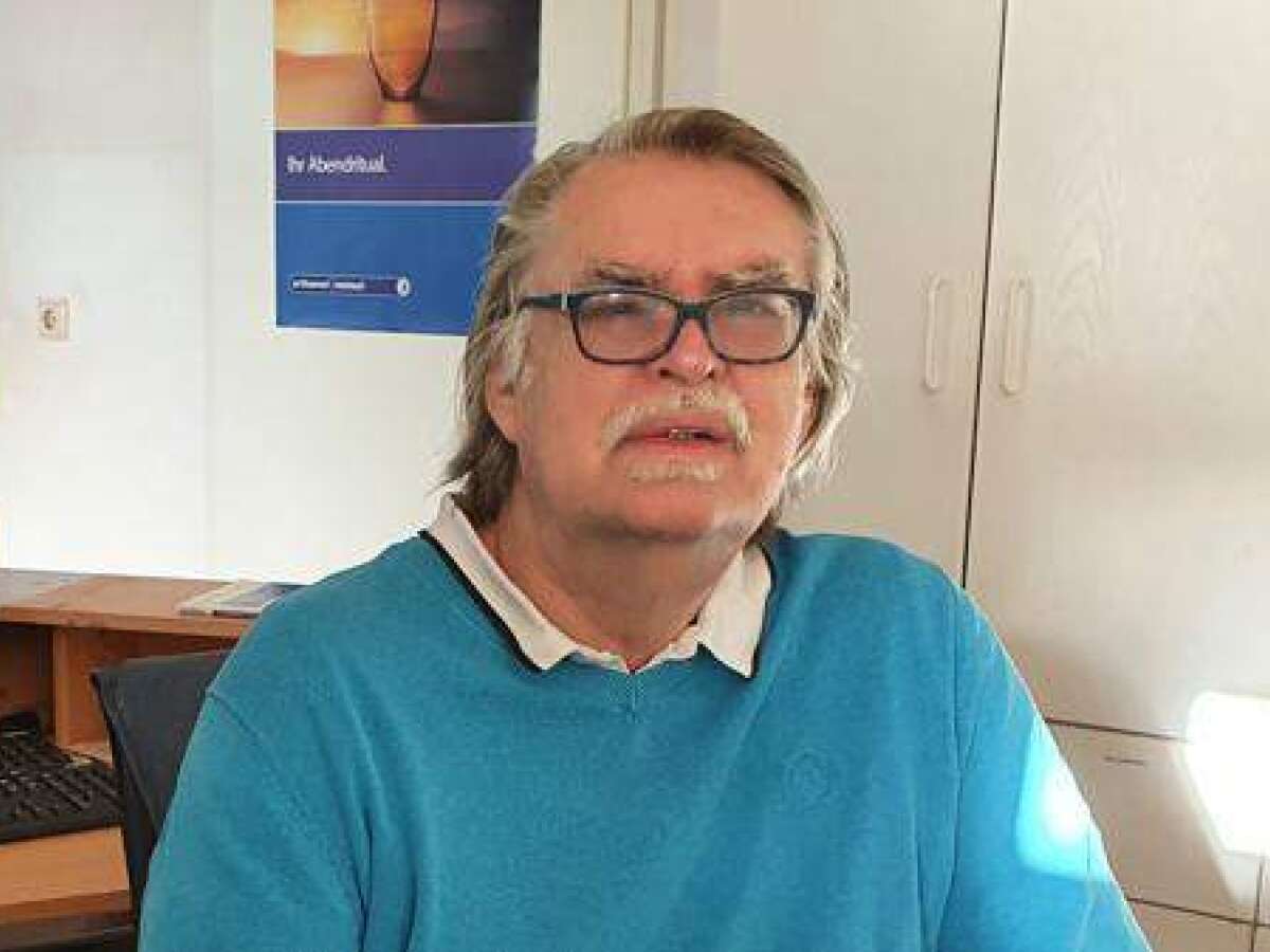 Dr. Helmut Alexander reaktiviert seine Praxis