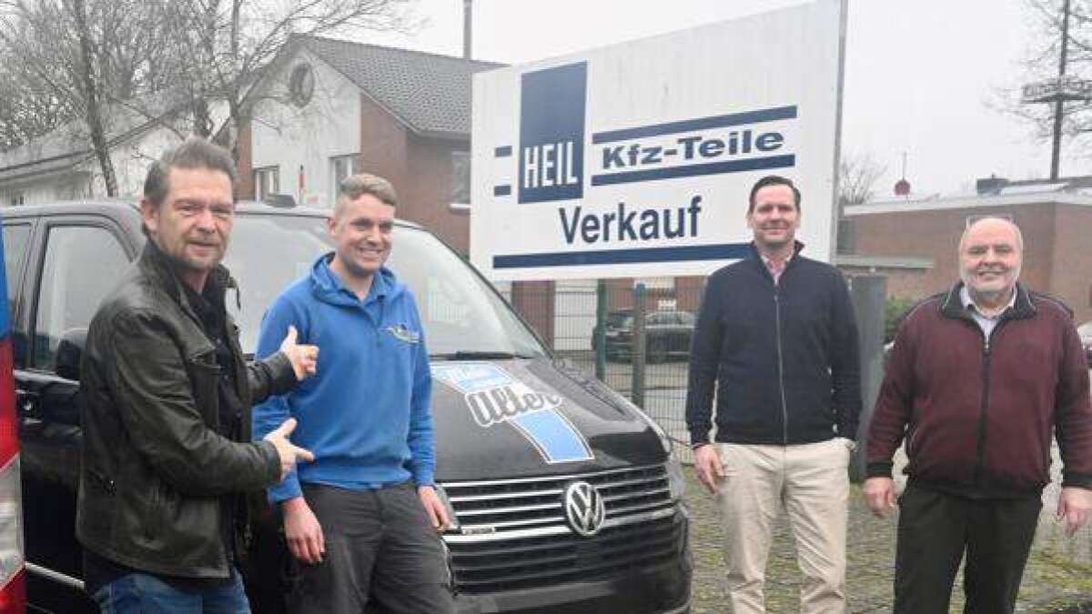 Überraschungsbesuch von TV-Autoexperte Det Müller