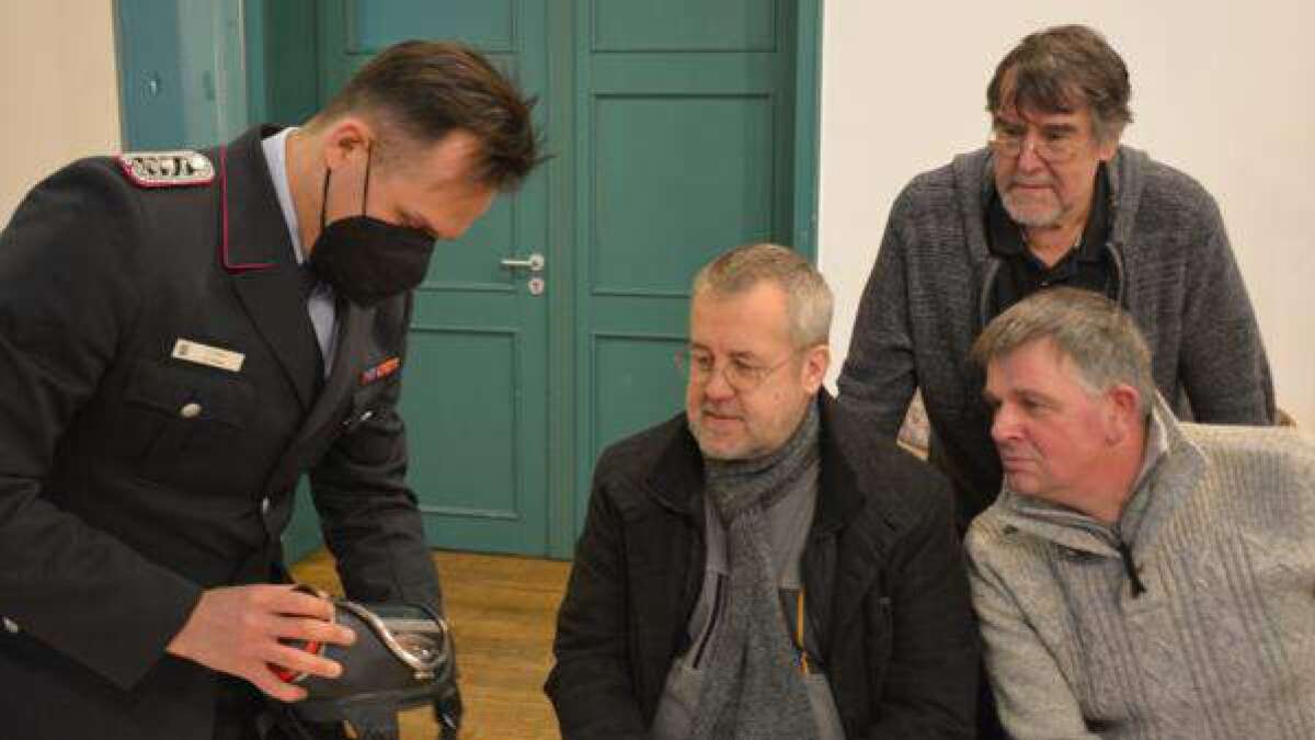 Atemschutzmasken und Schläuche auf der Wunschliste