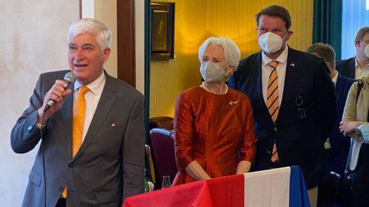 Königstag Emden: Auf gute Nachbarschaft!