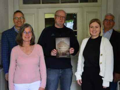 Eine neue Broschüre macht Wissen über die Synagoge zugänglich