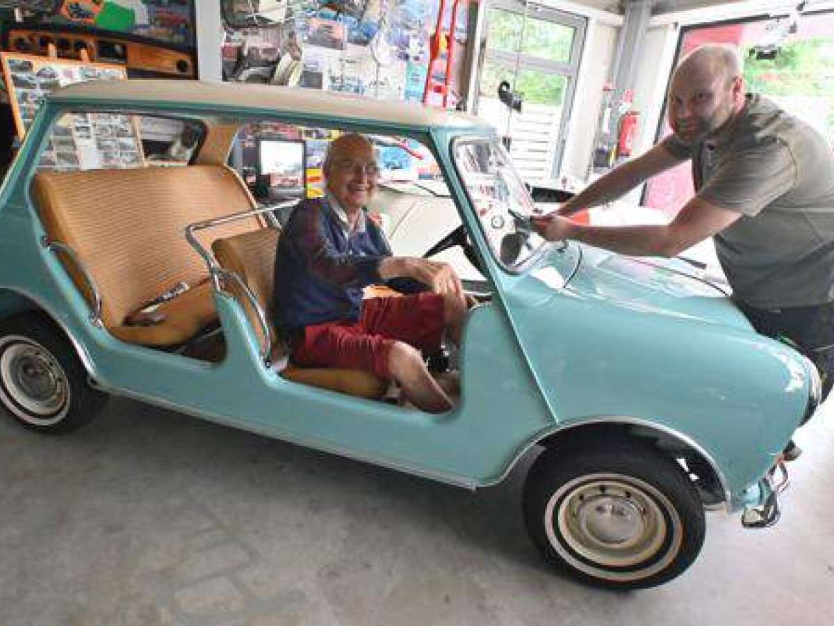 Dieser Mini aus Oldenburg hat keine Türen, aber Korbsitze