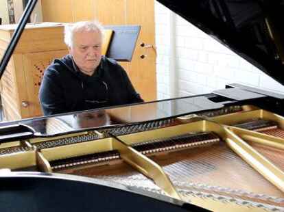 Braker Pianist Kurt Seibert überzeugt mit einfühlsamem Spiel