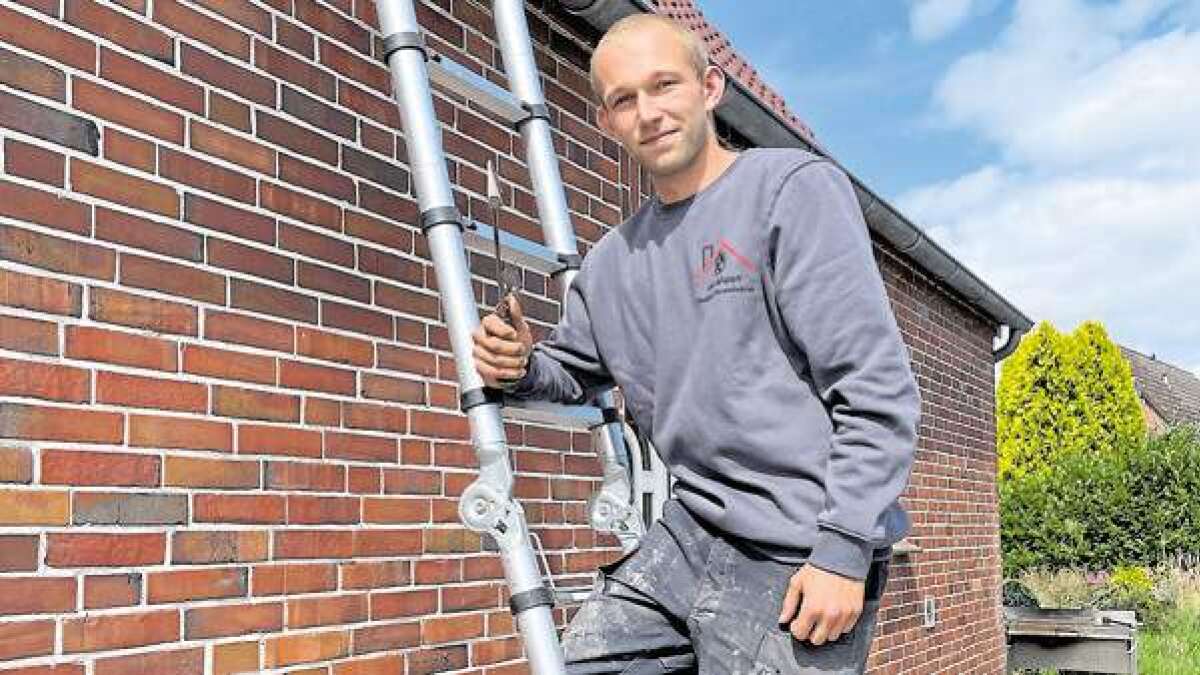 Dackdecker-Meister mit 20: Jan van Wasen aus Esens gründet eigene Firma