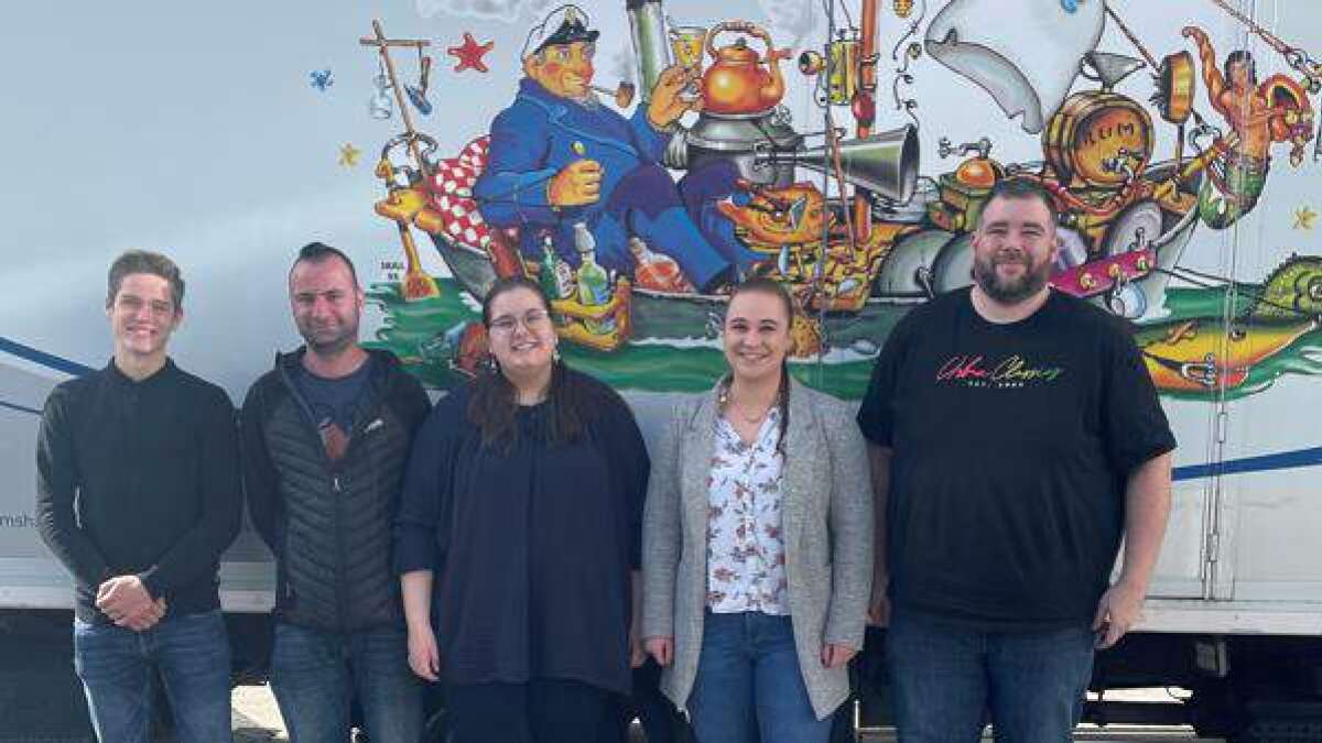 Emder Schiffsausrüstung begrüßt neue Azubis