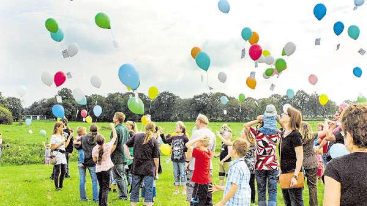 Rispel feiert Heidefest: Nach drei Jahren wechselt die Heidekönigin