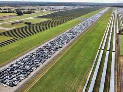 Fliegerhorst Ahlhorn Metropolpark Hansalinie: Tausende Neuwagen von ...