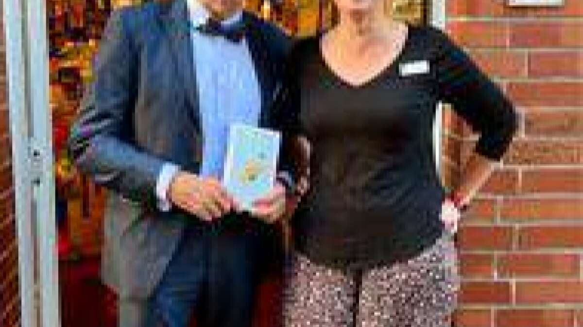 Mit Humor in die Herzen der Leser