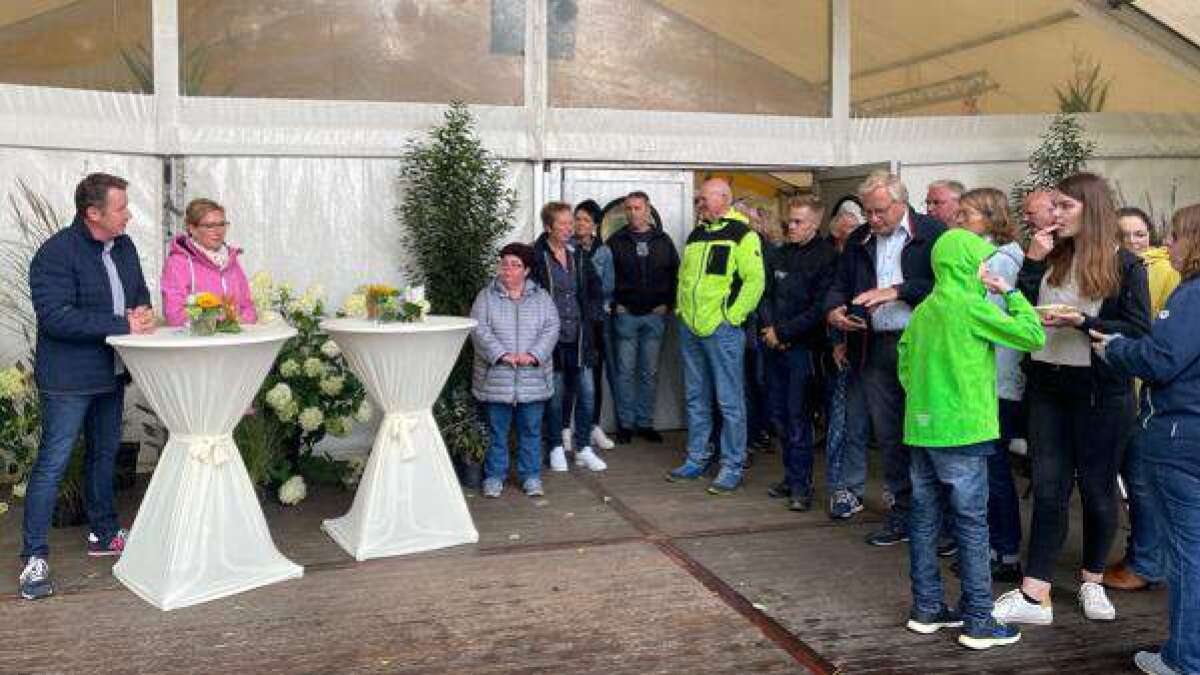 Neuer Dorfplatz feierlich eingeweiht