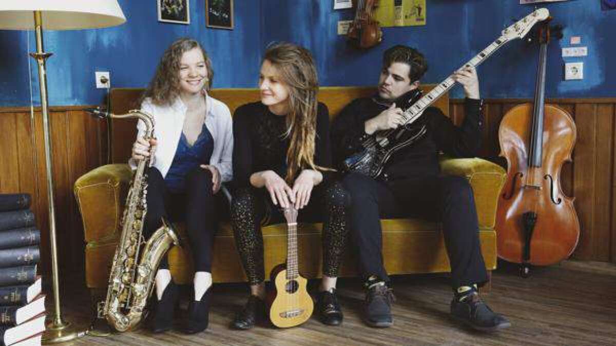 Konzert in Oldenburg: Ronja Maltzahn Bluebird-Trio spielt im Wilhelm13