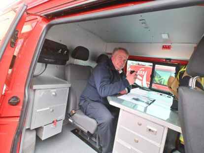 Werkfeuerwehr bei Volkswagen Emden: In fünf Minuten im ganzen VW-Werk ...