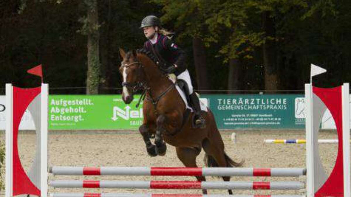 Nachwuchs-Reiter zeigen bei Herbstturnier des RuFV Cloppenburg ihr Können