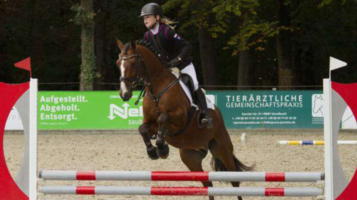 Nachwuchs-Reiter zeigen bei Herbstturnier des RuFV Cloppenburg ihr Können