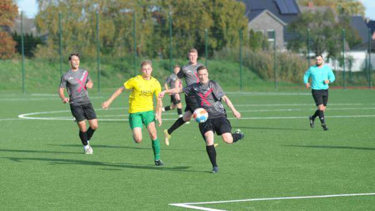 FC Hude verliert mit Hans-Jürgen Gundelach in Abbehausen