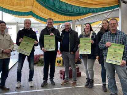 Märkte in Zetel: Vorfreude auf „Pauken und Trompeten“ im Festzelt ...